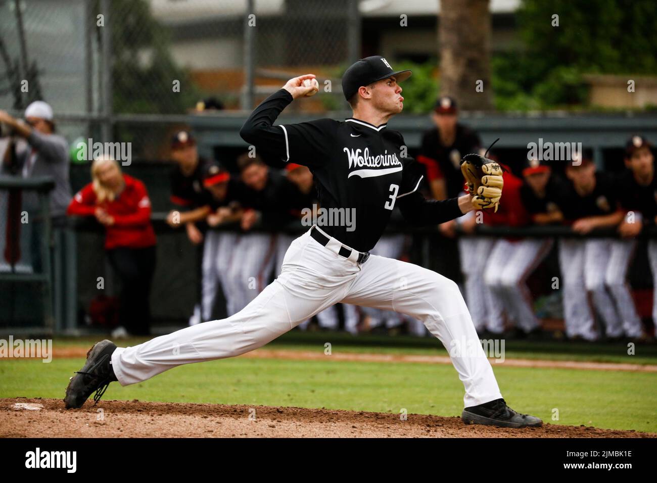 Los Angeles, CA, USA. 10th May, 2019. Hardvard-Westlake pitcher Sam ...