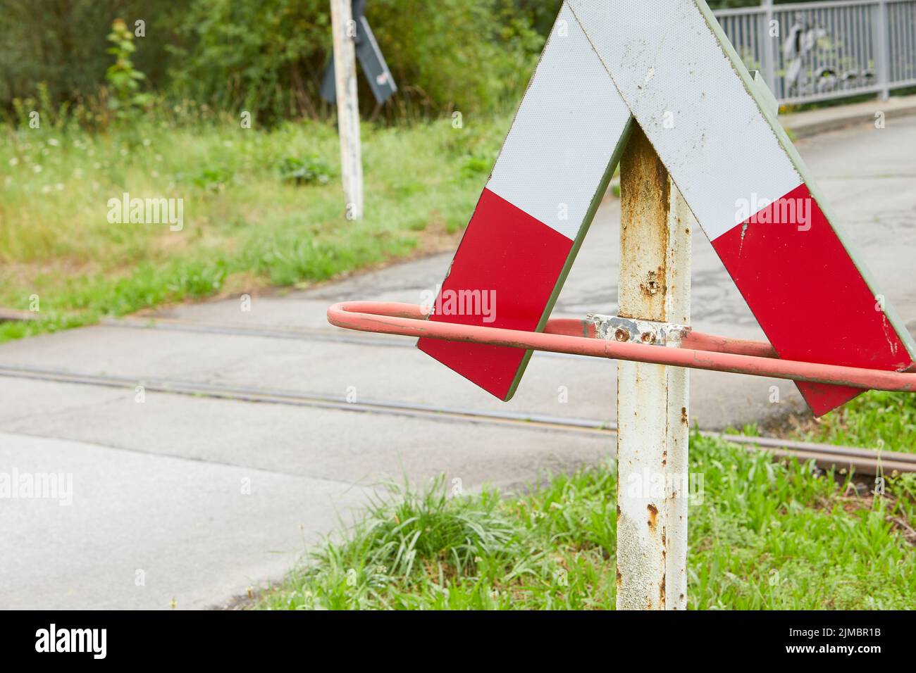 Saint andrews cross railway crossing warning sign hi-res stock ...