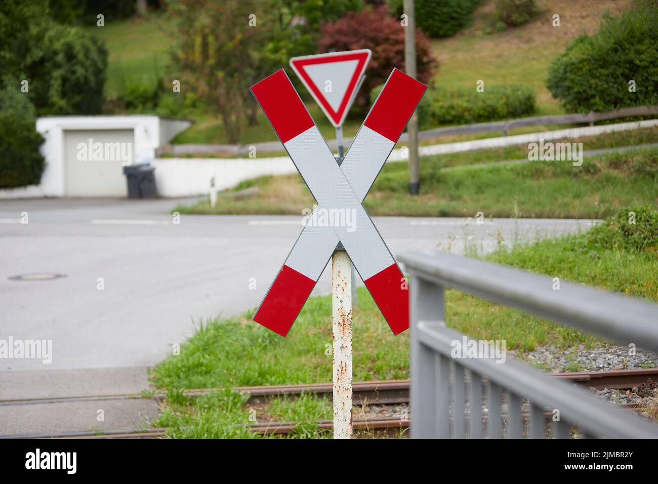 diagonal cross at railroad crossing Stock Photo - Alamy