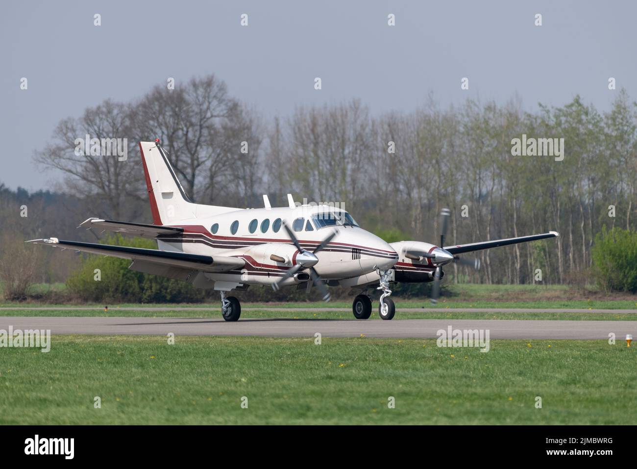 Twin engine hi-res stock photography and images - Alamy
