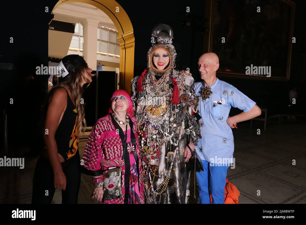 FASHION IN MOTION : DANIEL LISMORE .12 life-size ensembles – standing ...
