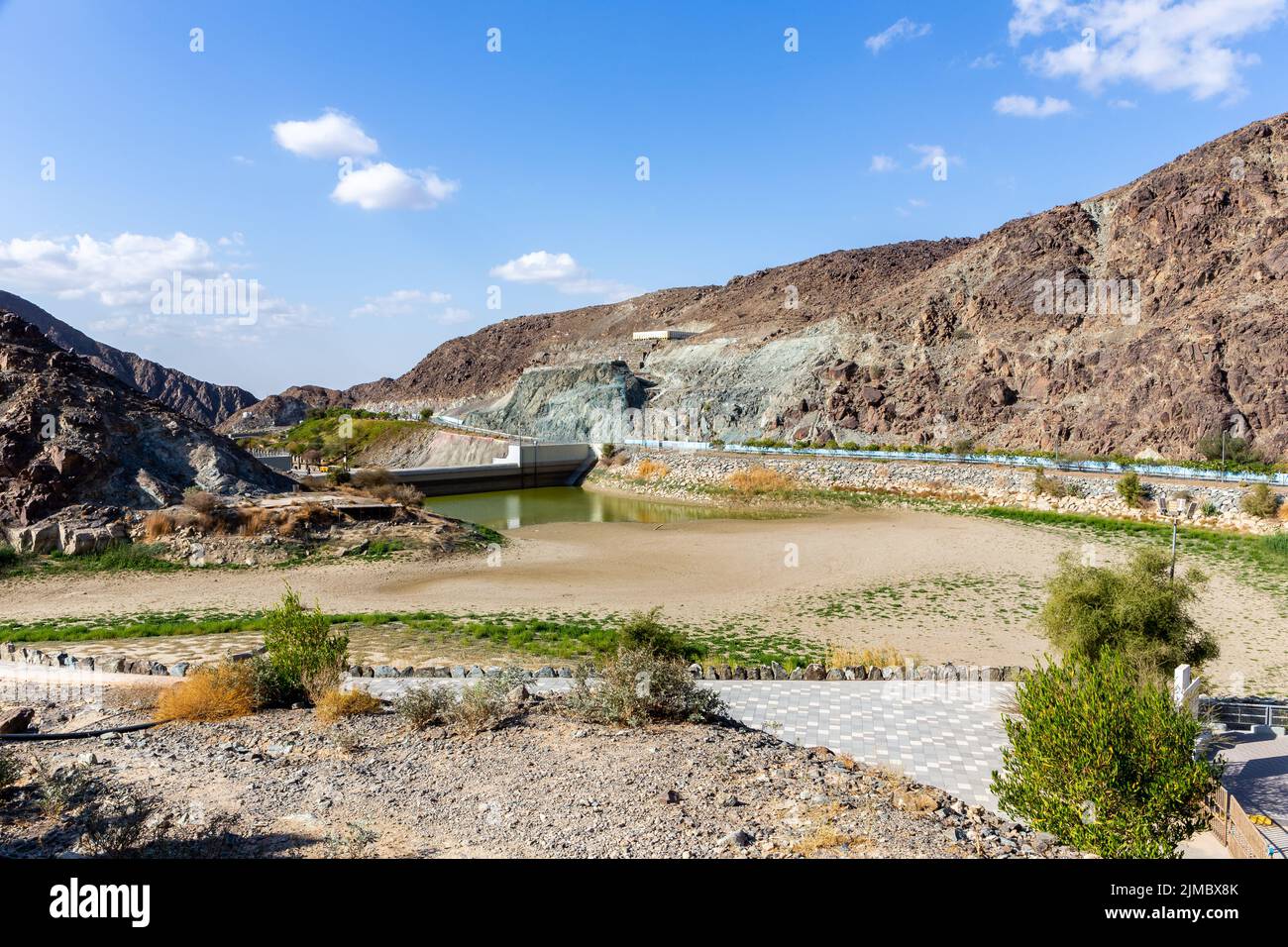 Wadi Shawka Dam, almost empty dam in Hajar Mountains, Ras al Khaimah ...