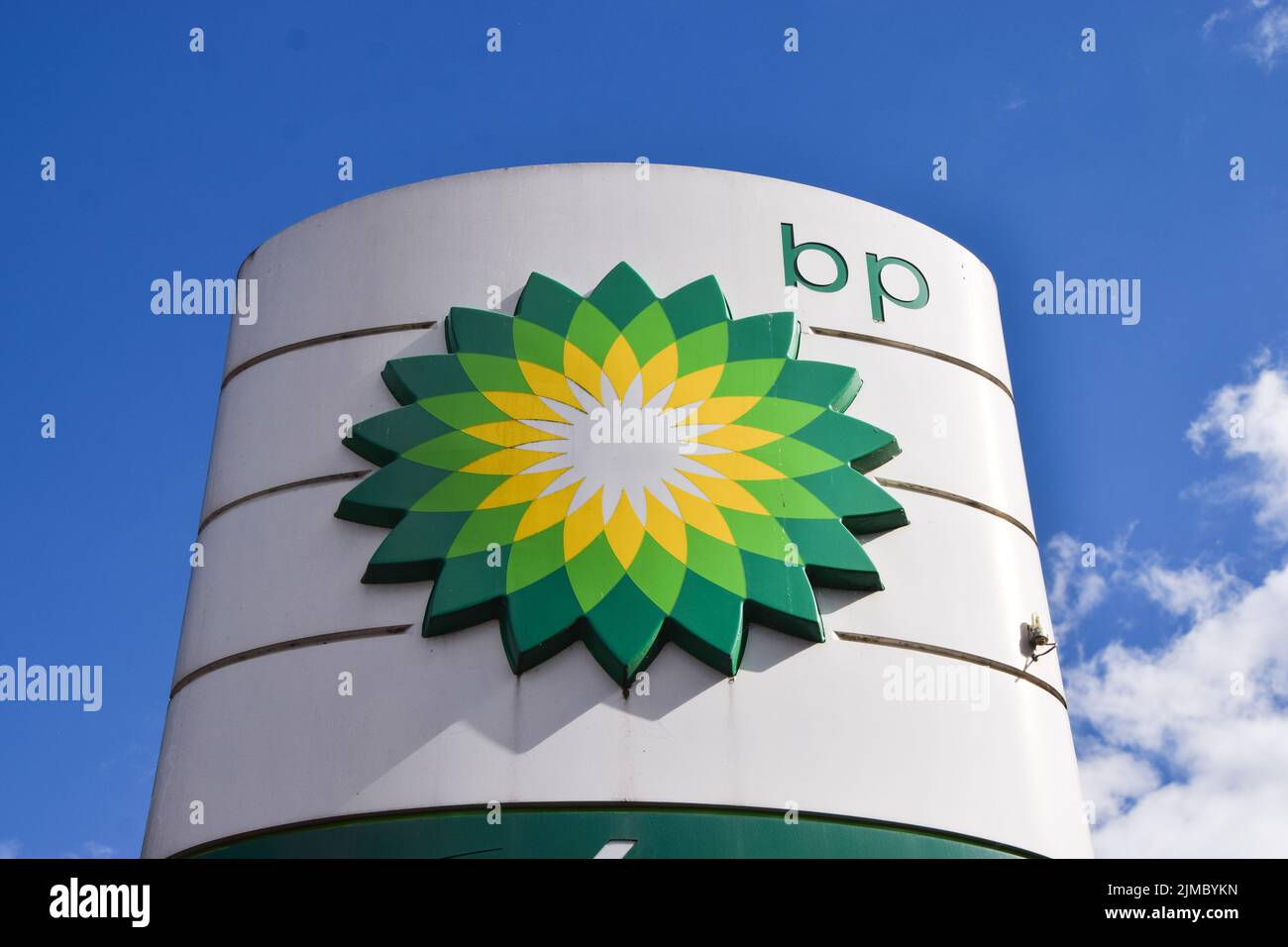 London, UK. 5th August 2022. BP petrol station in London Stock Photo ...