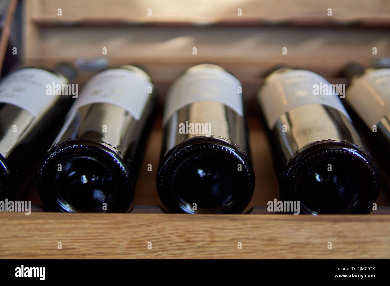 Visit winery hi-res stock photography and images - Alamy