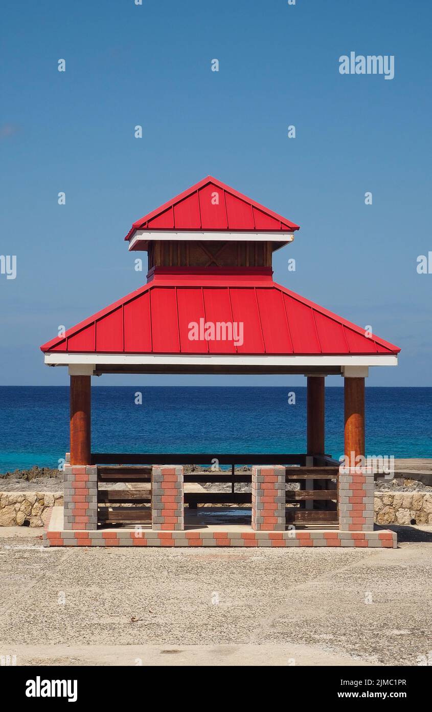 Seaside structure hi-res stock photography and images - Alamy