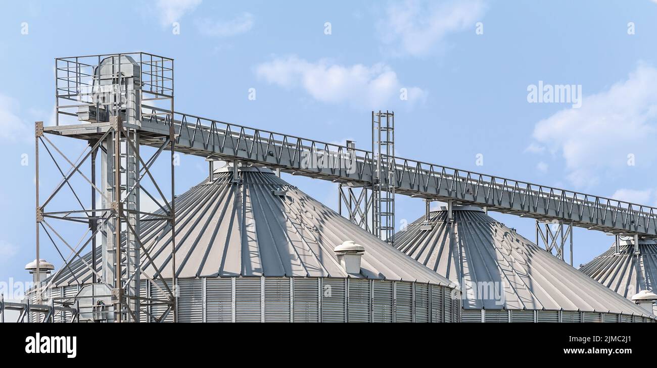 Food storage facilities hi-res stock photography and images - Alamy