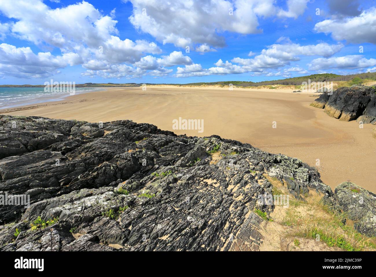 Malltraeth Bay and Traeth Penrhos beach from Llanddwyn Island, Ynys ...