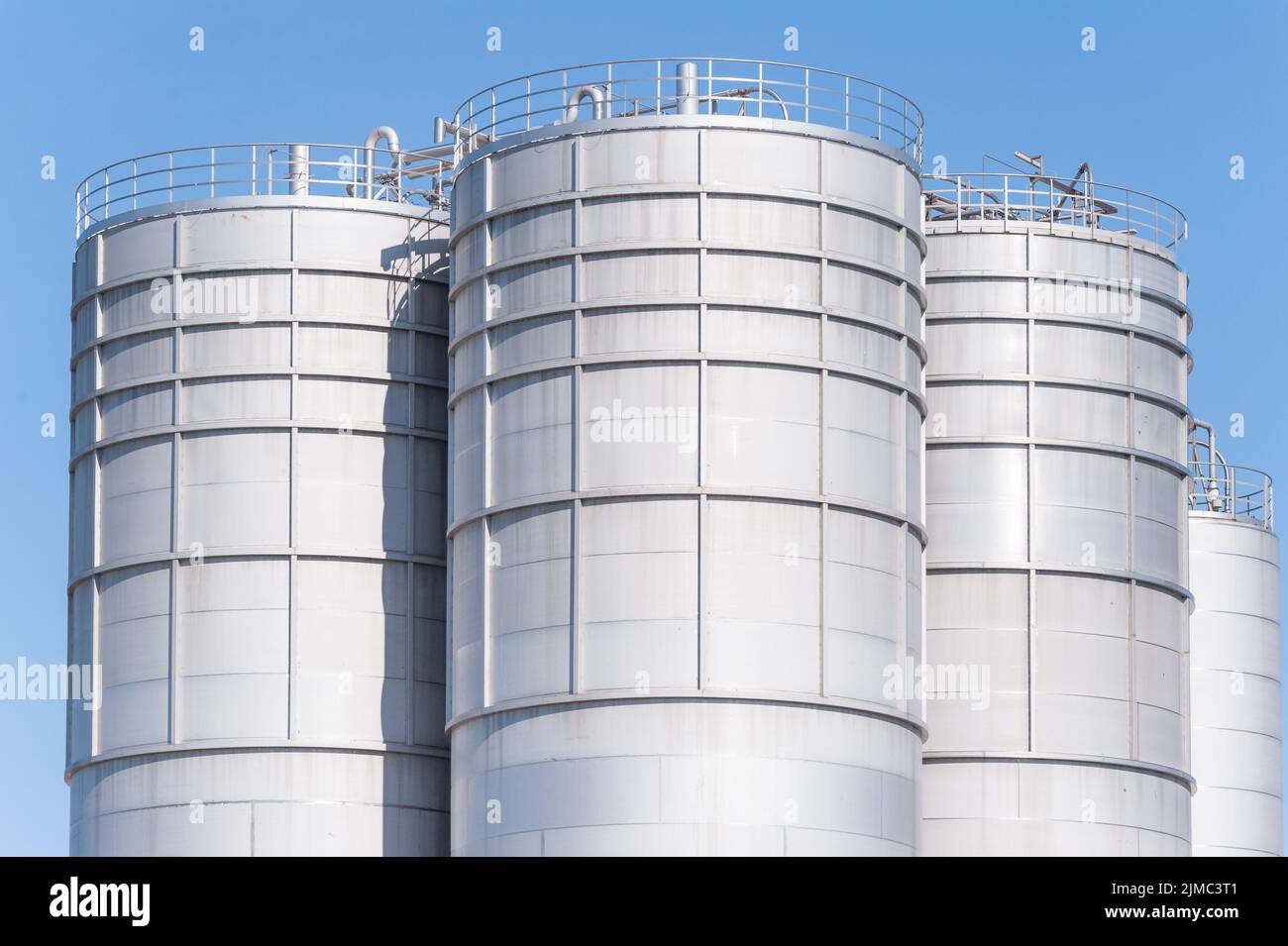 Chemical plant, containers Stock Photo - Alamy