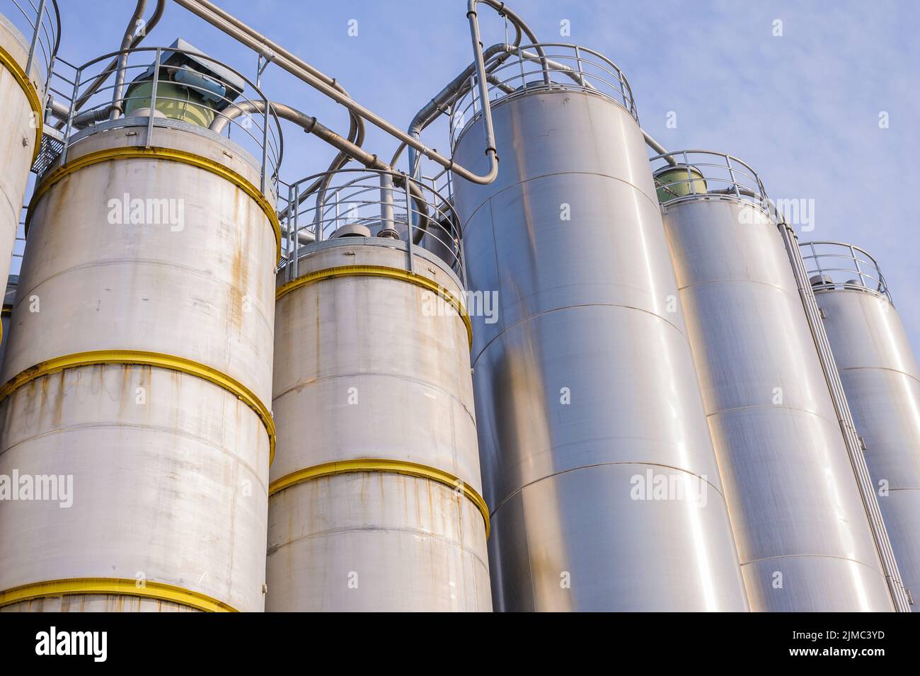 Chemical plant, containers Stock Photo - Alamy