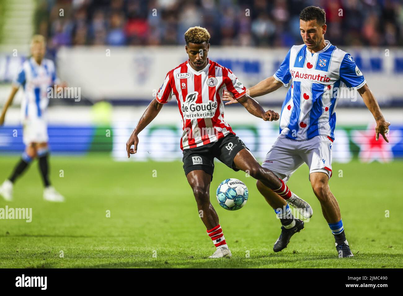 HeereNVEEN - Jason Lokilo of Sparta, Thom Haye of Heerenveen (lr ...