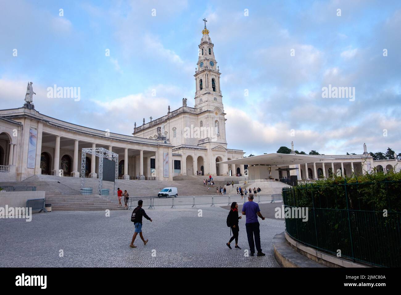Fatima sanctuary basilica holy trinity hi-res stock photography and ...