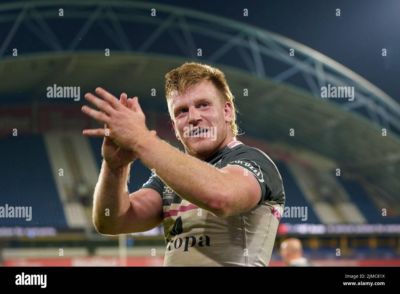 Brad Fash #17 of Hull FC salutes the fans after the game Stock Photo ...