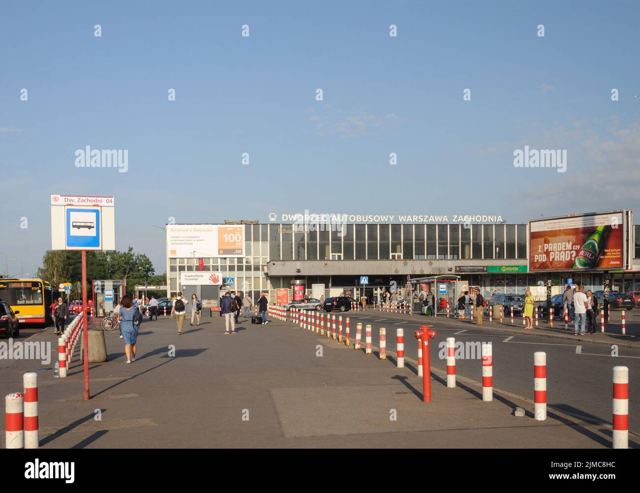 International bus station hi-res stock photography and images - Alamy