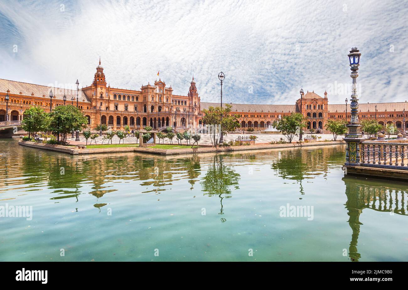 Seville city square hi-res stock photography and images - Alamy