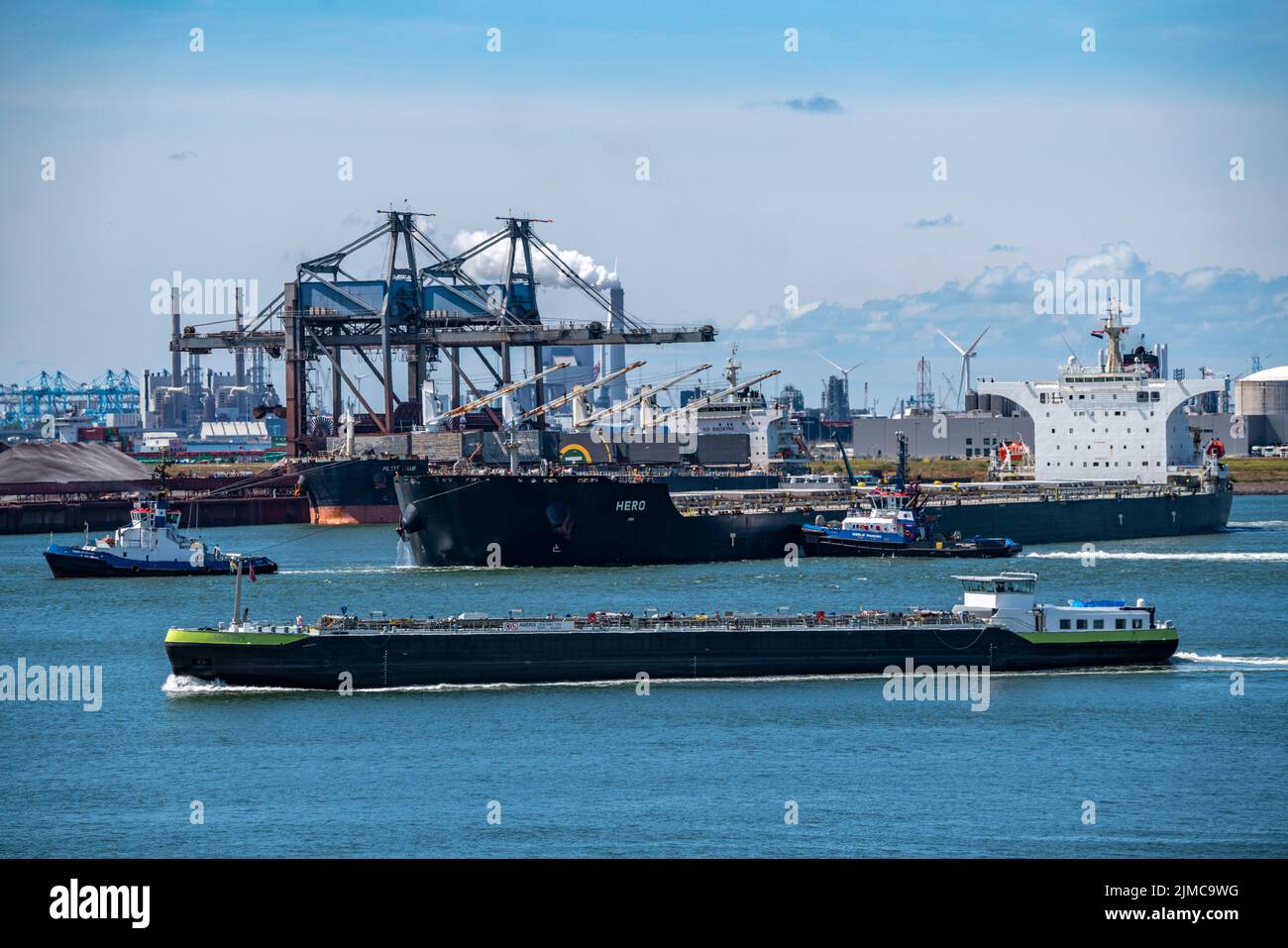 Europoort, Port of Rotterdam, the bulk freighter Hero, loaded with bulk ...
