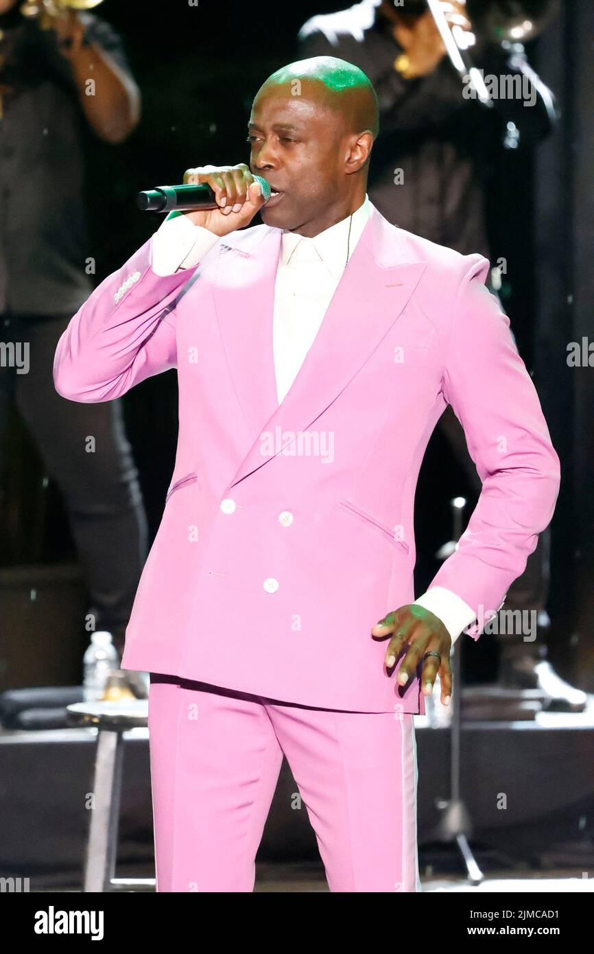 Singer Kem performed live at the Dell Music Center Summer Concert ...