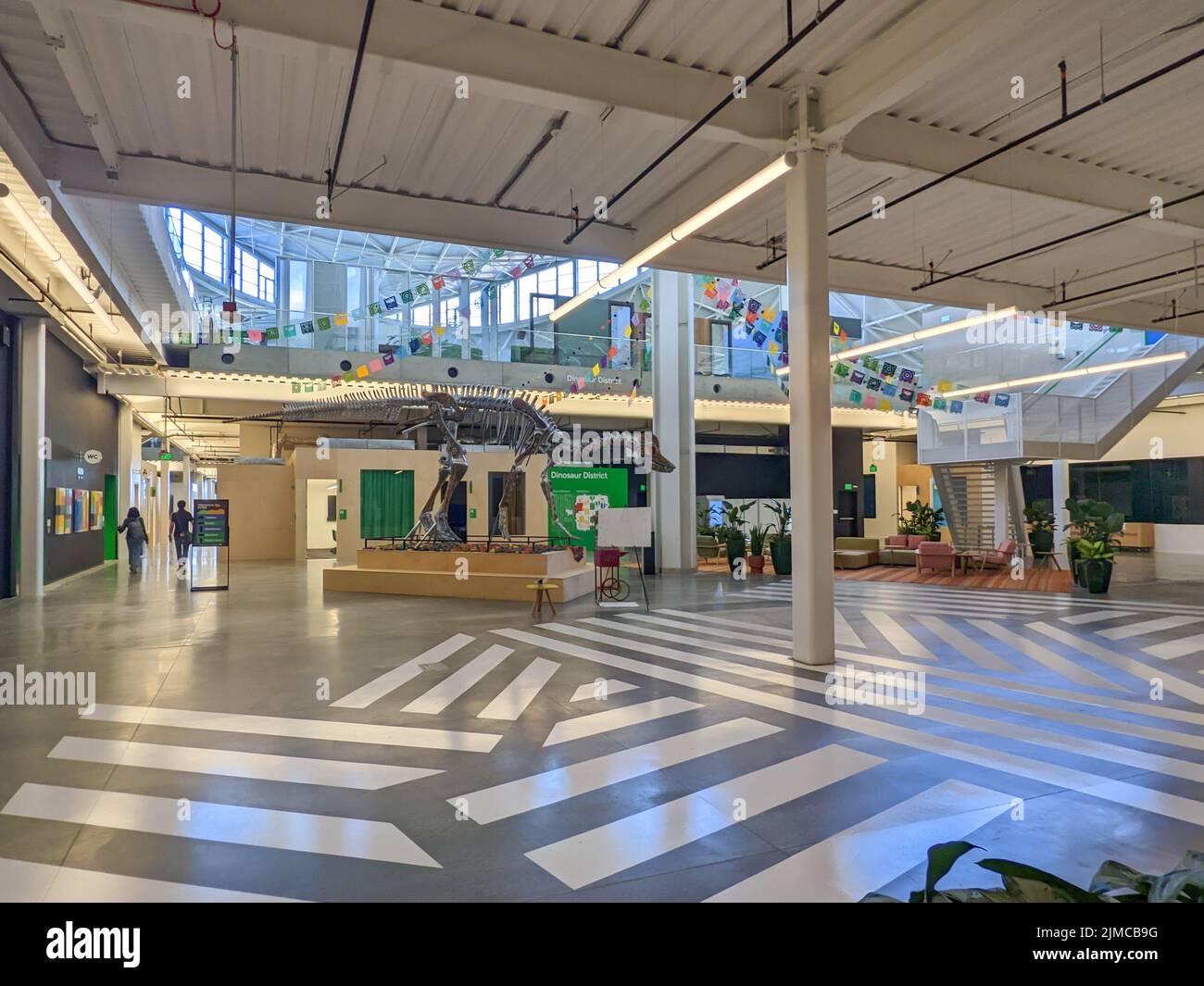 Google interior view 2022 hi-res stock photography and images - Alamy