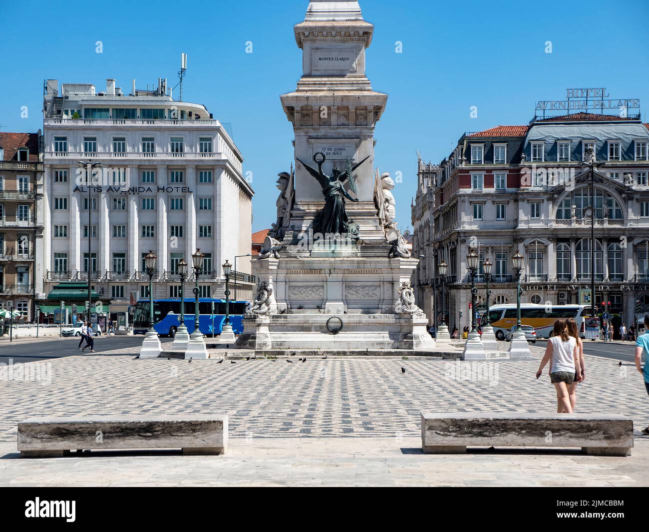 PraÃ§a dos Restauradores with monument of the Restoration War, Lisbon ...