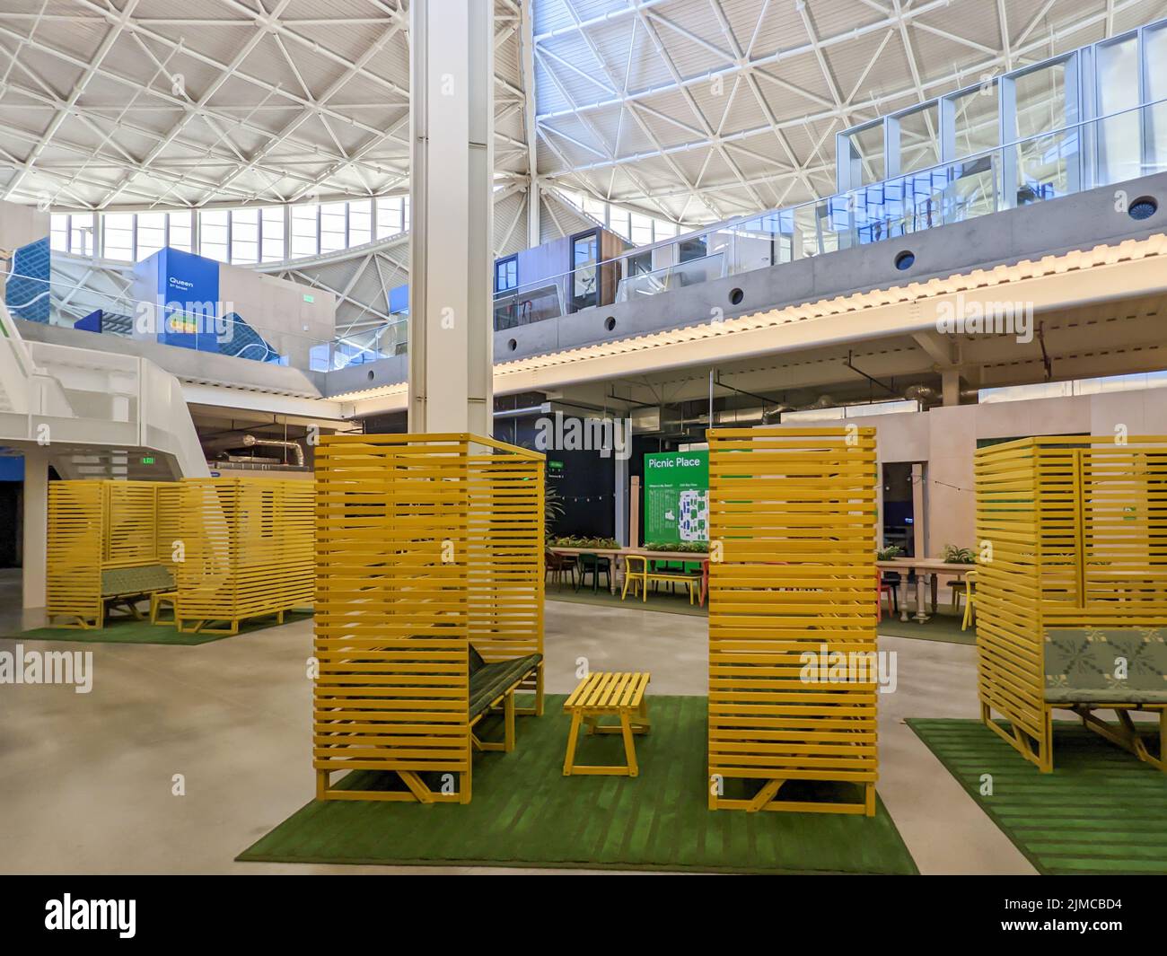 Google mountain view interior hi-res stock photography and images - Alamy