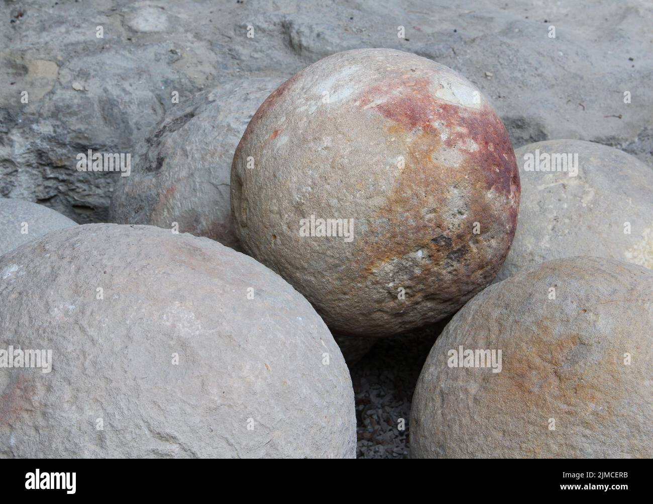 Military cannon pattern hi-res stock photography and images - Alamy