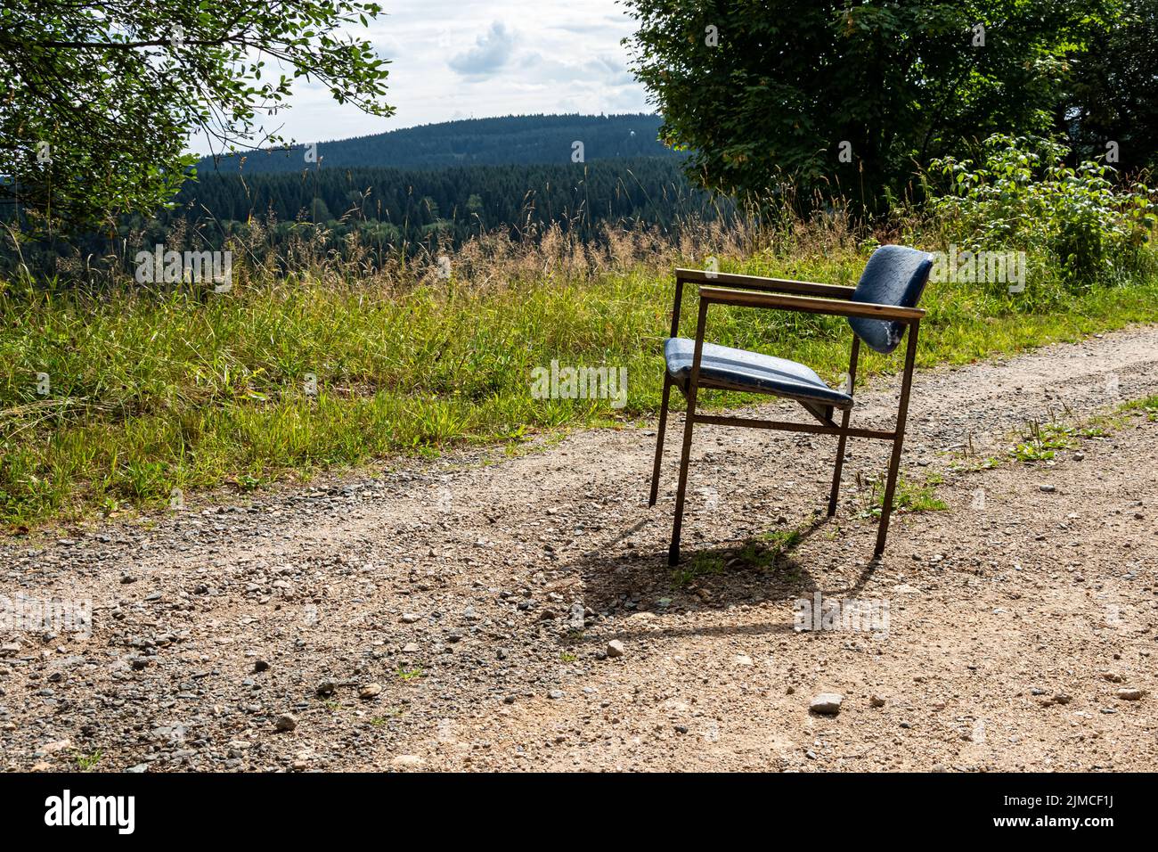 Broken chair hi-res stock photography and images - Alamy