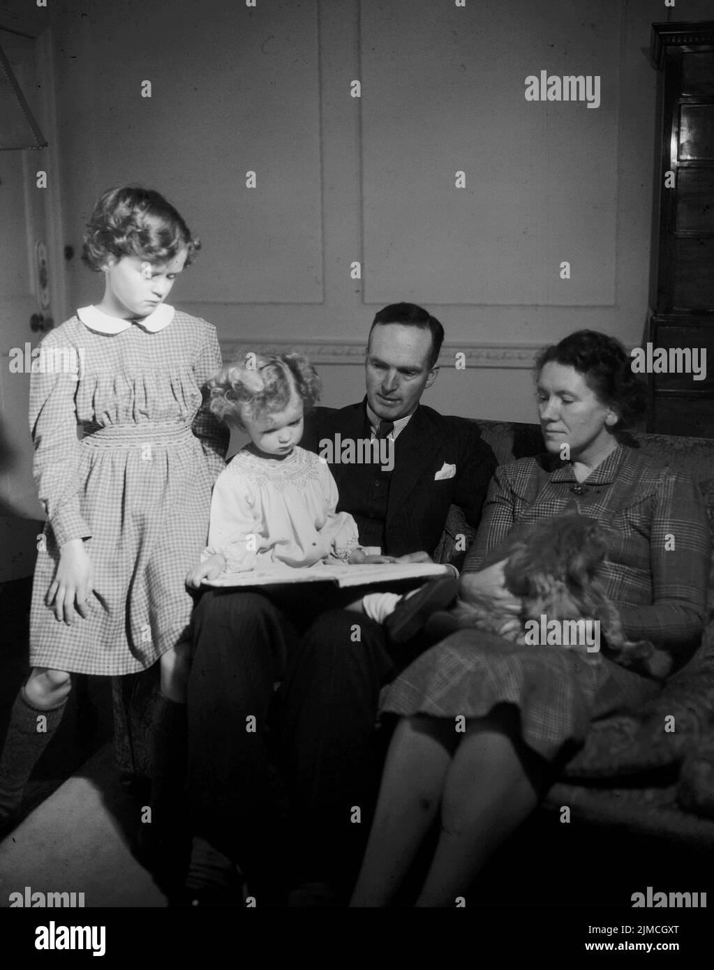 1947 london hi-res stock photography and images - Alamy