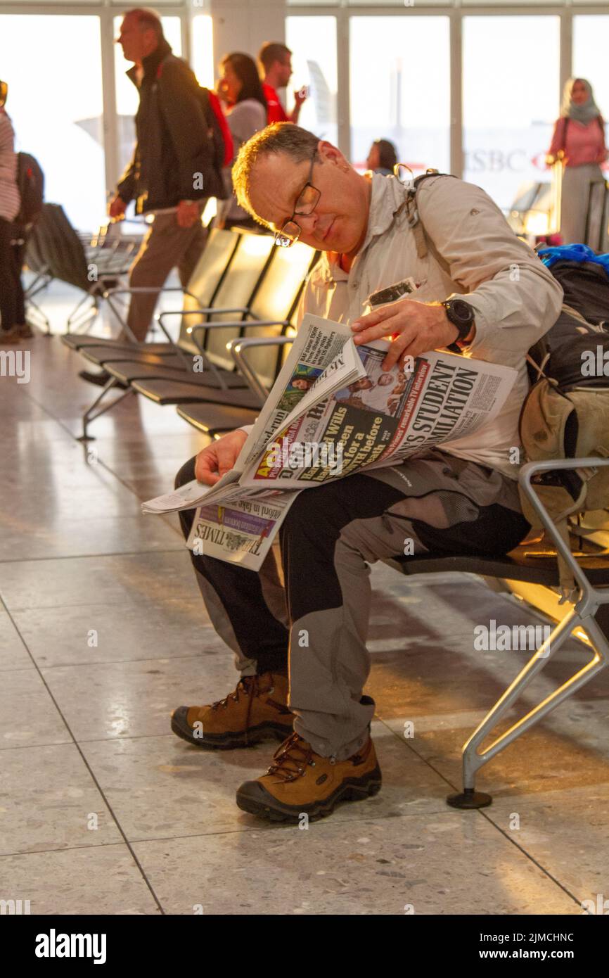 Newspaper backpacking hi-res stock photography and images - Alamy