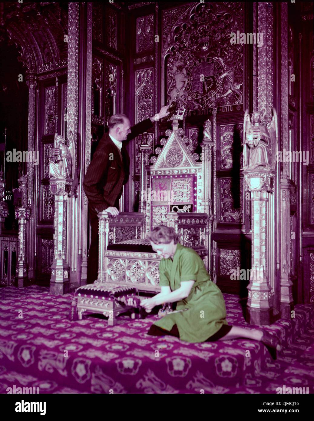 Circa 1953, London, England, United Kingdom: Preparation of the Royal ...