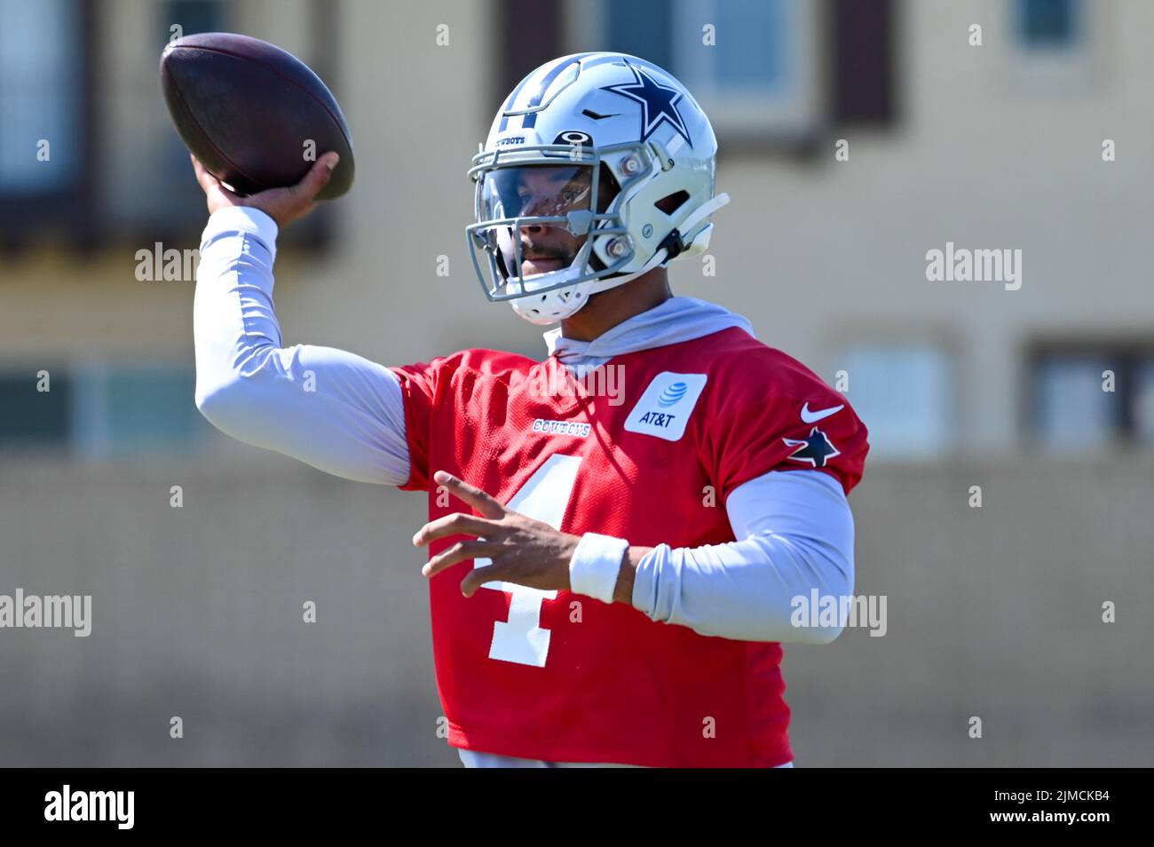 Dak prescott training camp hi-res stock photography and images - Alamy