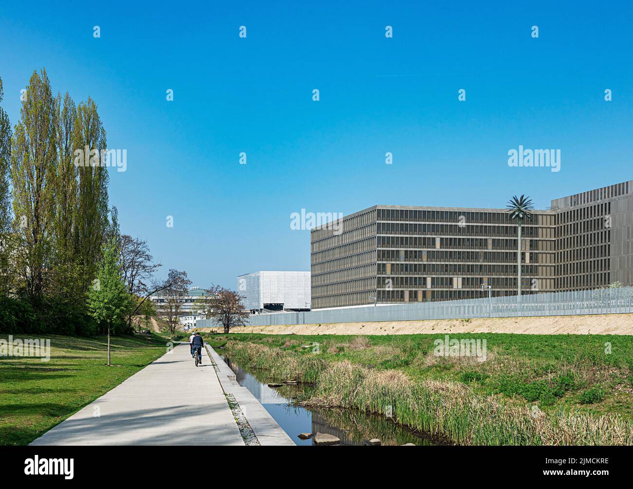 Federal Intelligence Service Headquarters, BND new building in ...