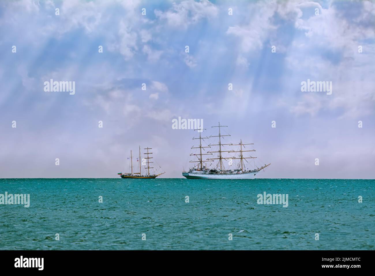 Barque rigged sailing ship hi-res stock photography and images - Alamy