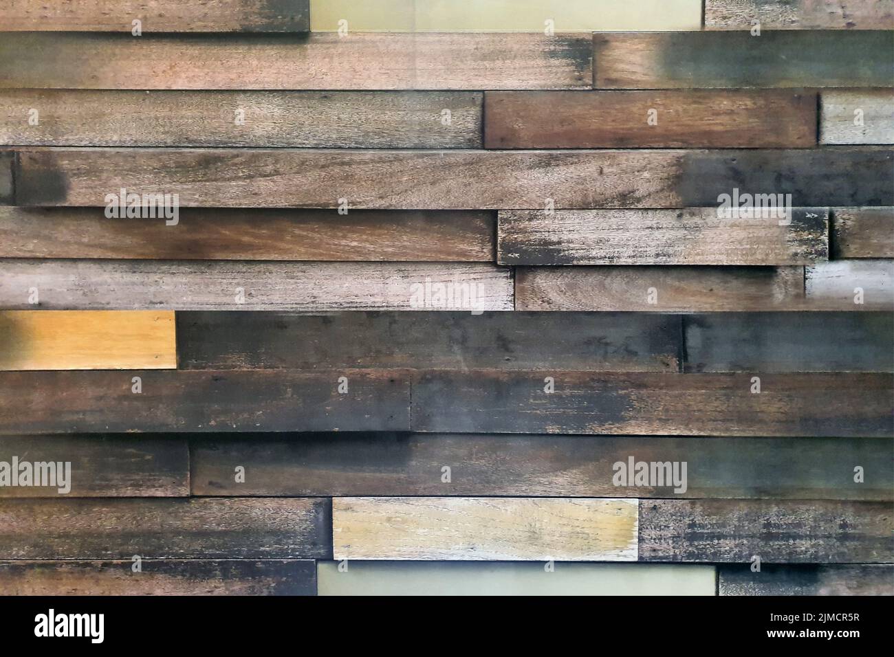 Plain wood wall hi-res stock photography and images - Alamy