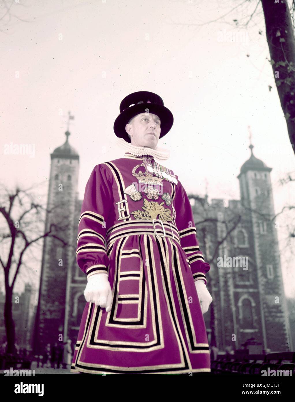 Circa 1965, London, England, United Kingdom: Yeoman Warder of the tower ...