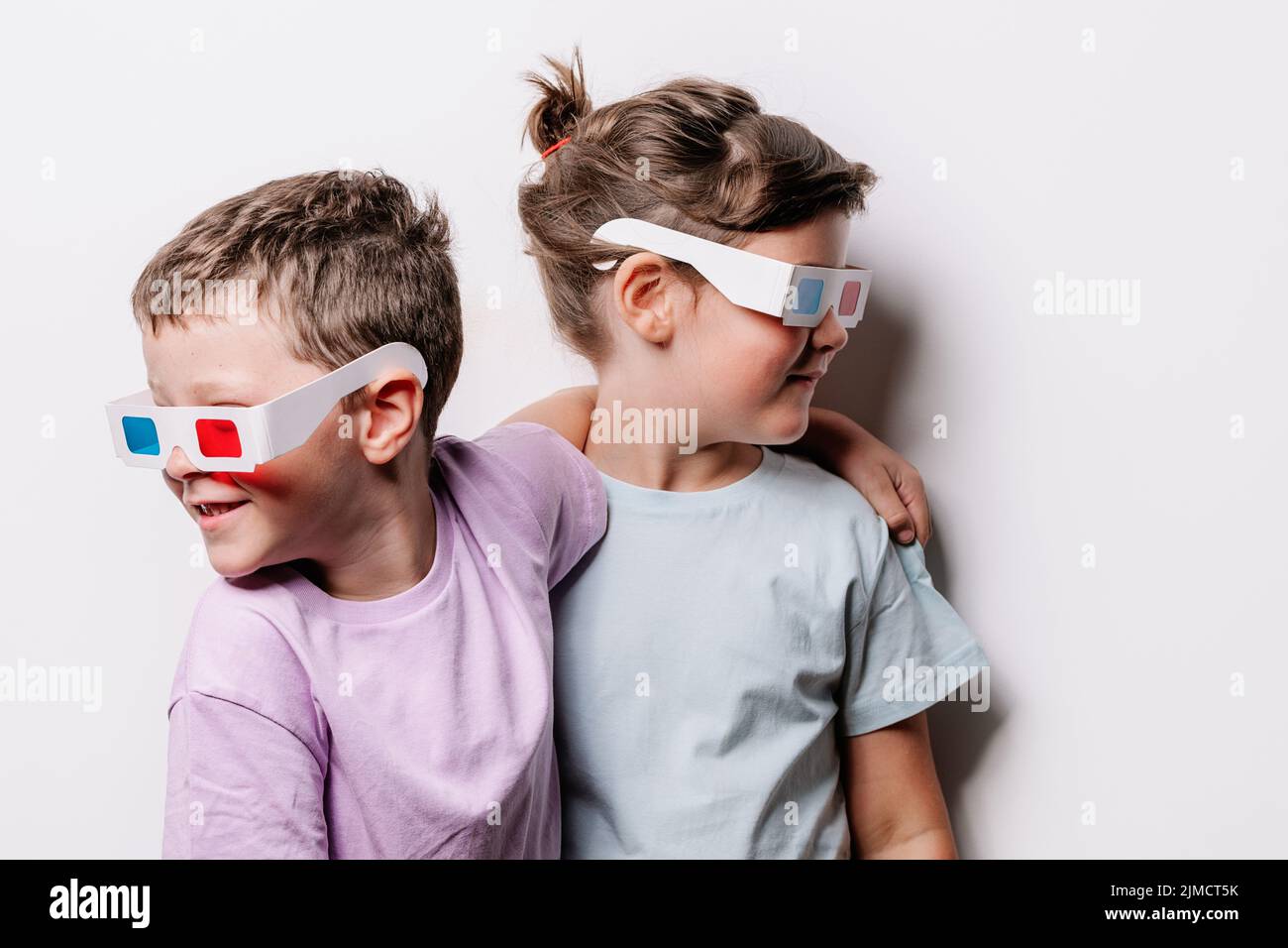 Positive kids in 3d hi-res stock photography and images - Alamy