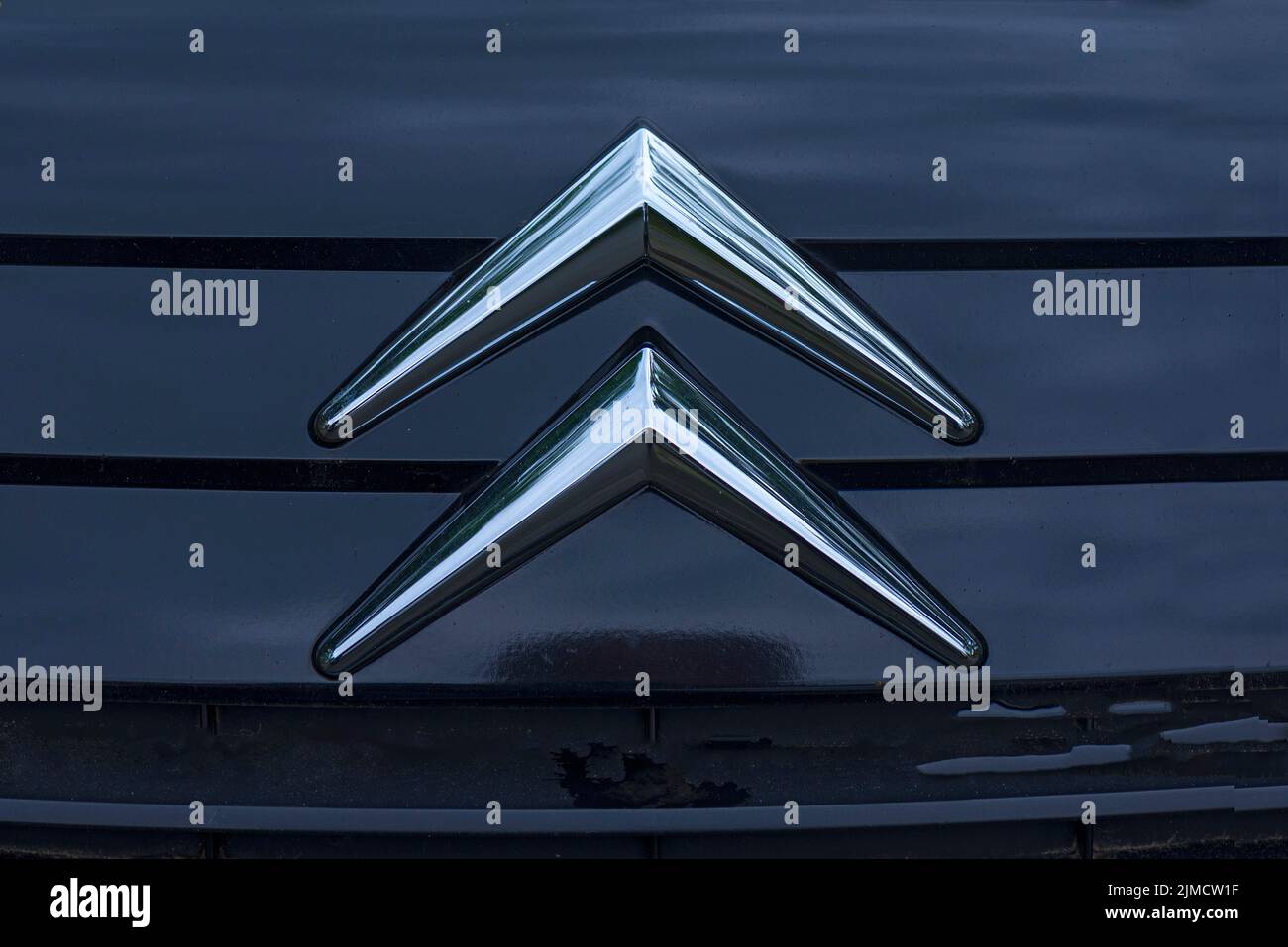 Symbol of the car brand Citroen, Bavaria, Germany Stock Photo - Alamy