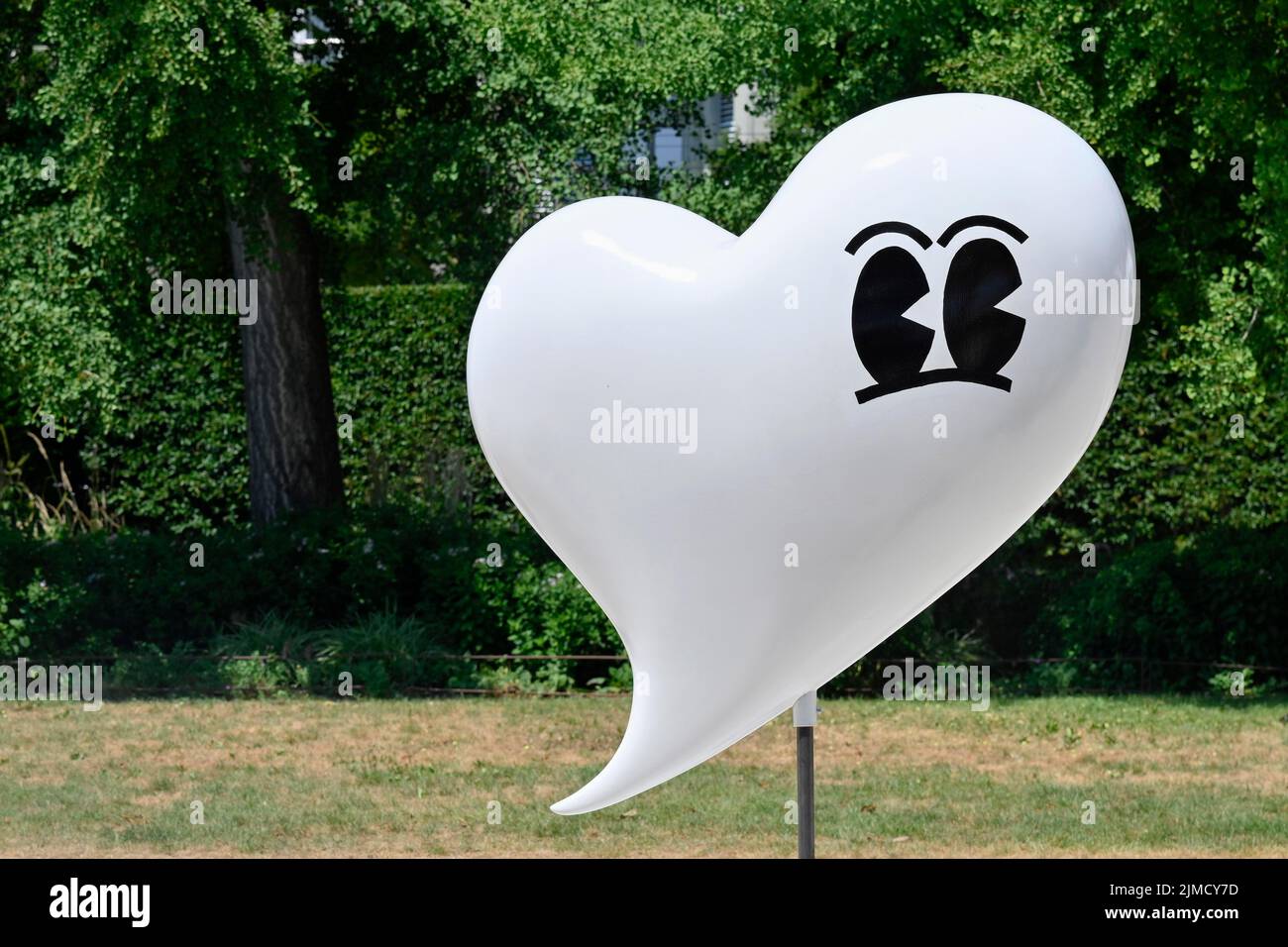 Heart shaped eye hi-res stock photography and images - Alamy
