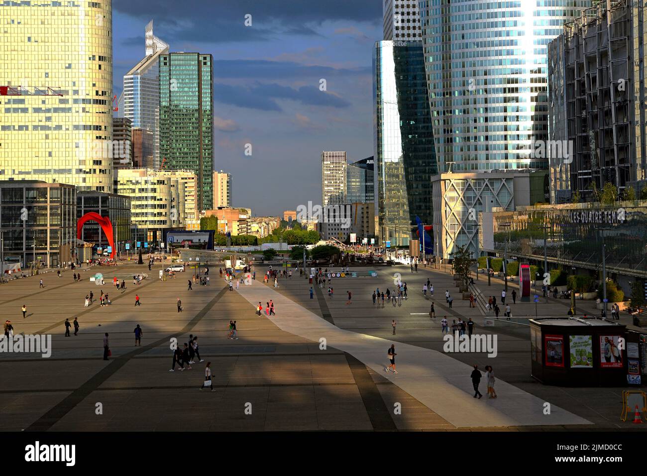 Paris, la Defence, all view Stock Photo - Alamy