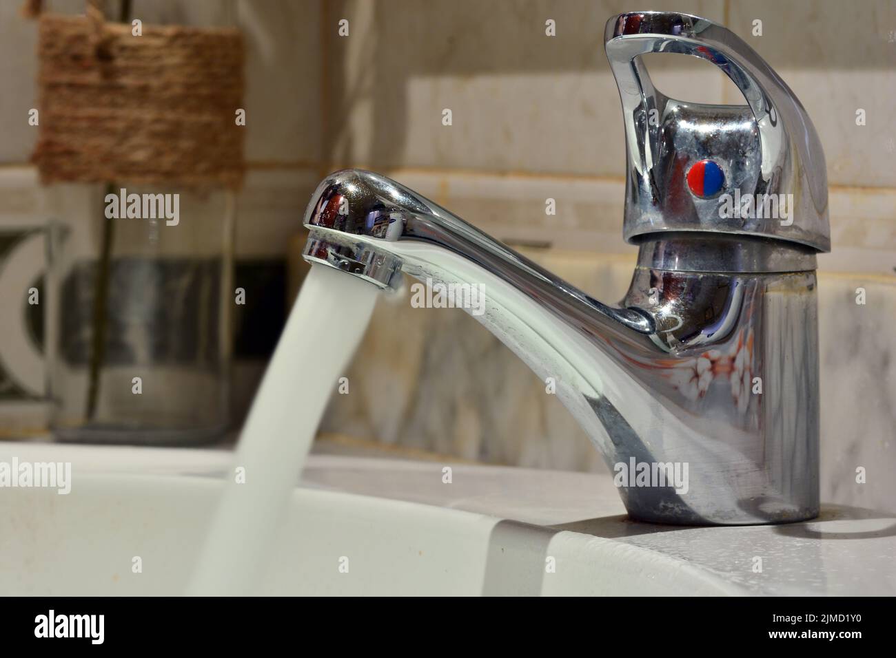 Chorro de agua chorro de agua hi-res stock photography and images - Alamy