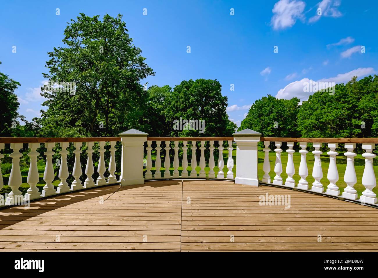 Balcony no floor hi-res stock photography and images - Alamy