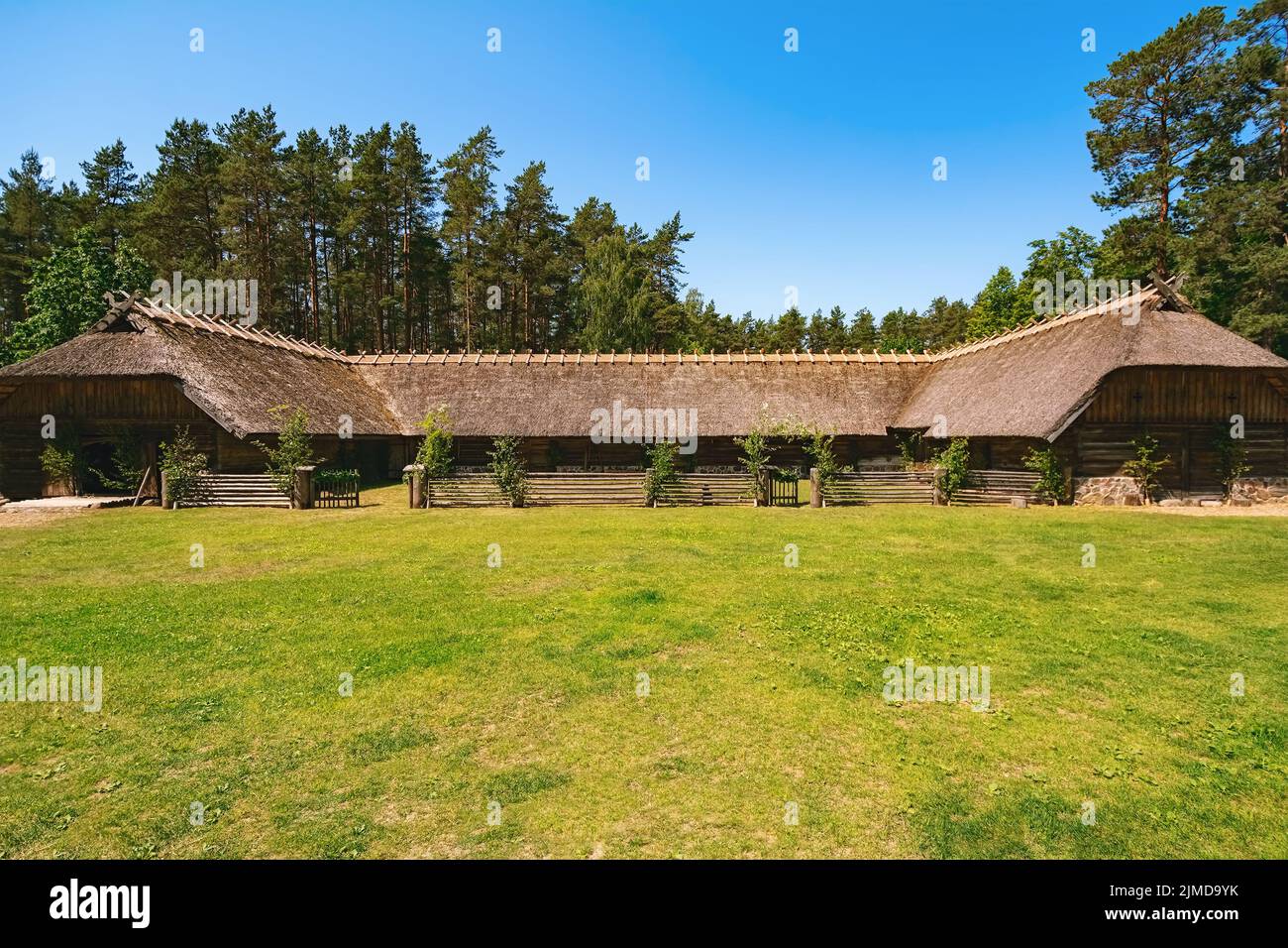 Old house in rural area Stock Photo - Alamy