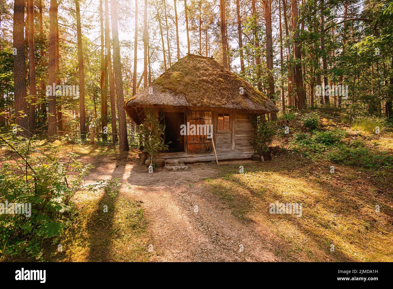 Old house in rural area Stock Photo - Alamy