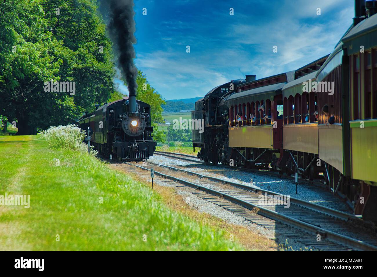 Antique steam locomotive passenger cars hi-res stock photography and ...