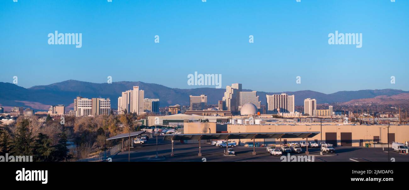 Reno nevada skyline hi-res stock photography and images - Alamy