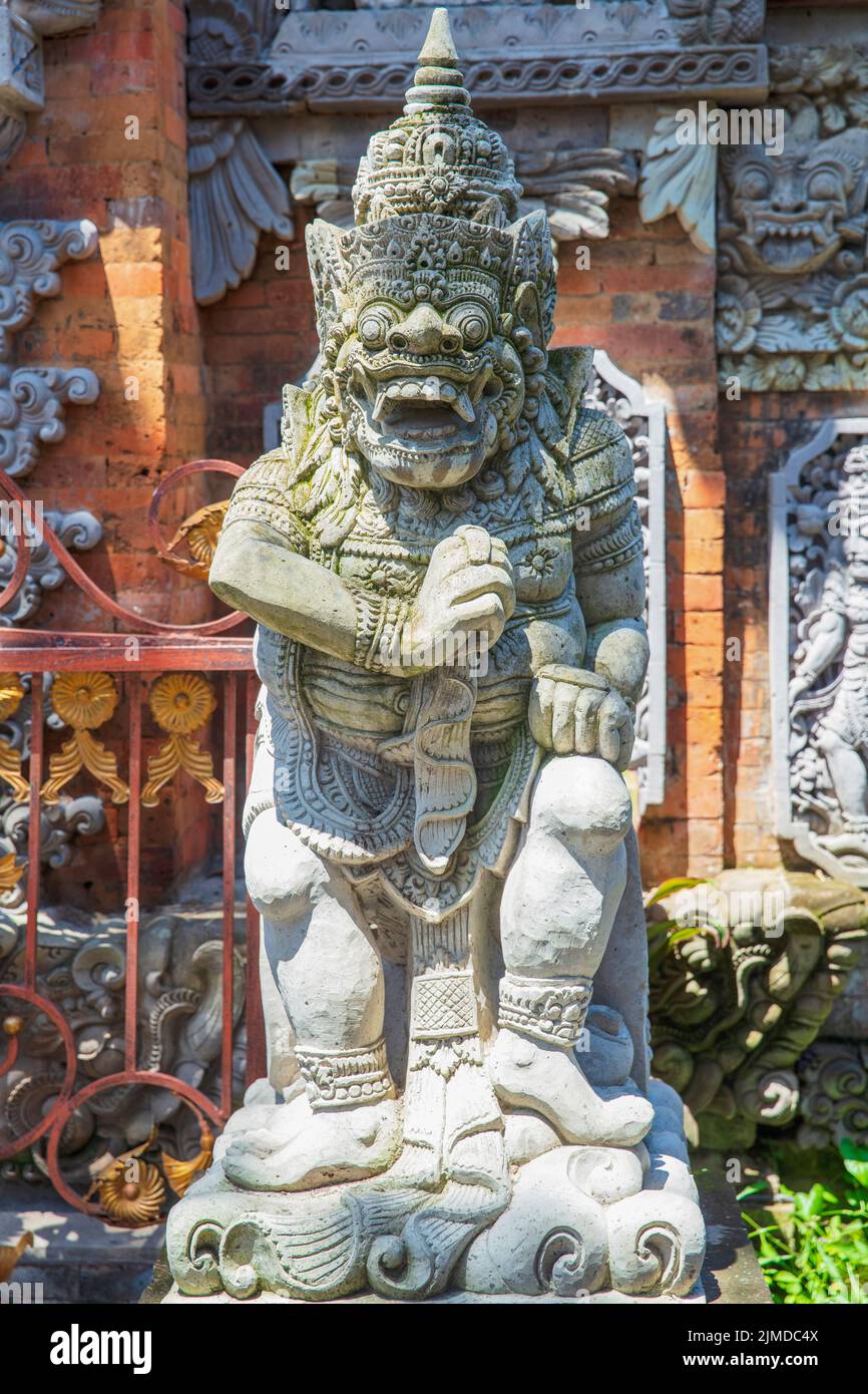 Ancient traditional statue of the deity Barong Stock Photo - Alamy