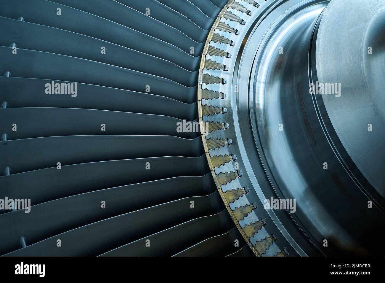 Shiny rotor of powerful steam turbine in light workshop Stock Photo - Alamy
