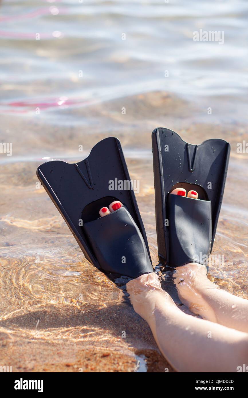 Water swimming feet sand woman hi-res stock photography and images - Alamy