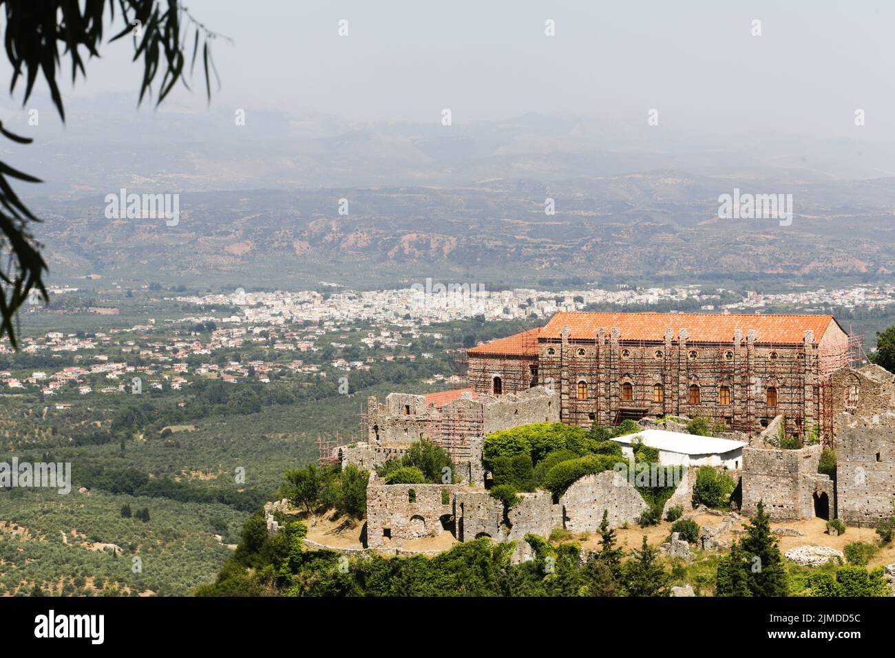 Medieval byzantine architecture mistra hi-res stock photography and ...