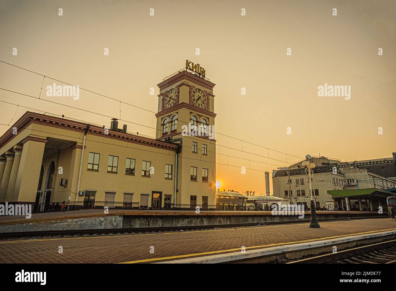 Central railway station kiev ukraine hi-res stock photography and ...