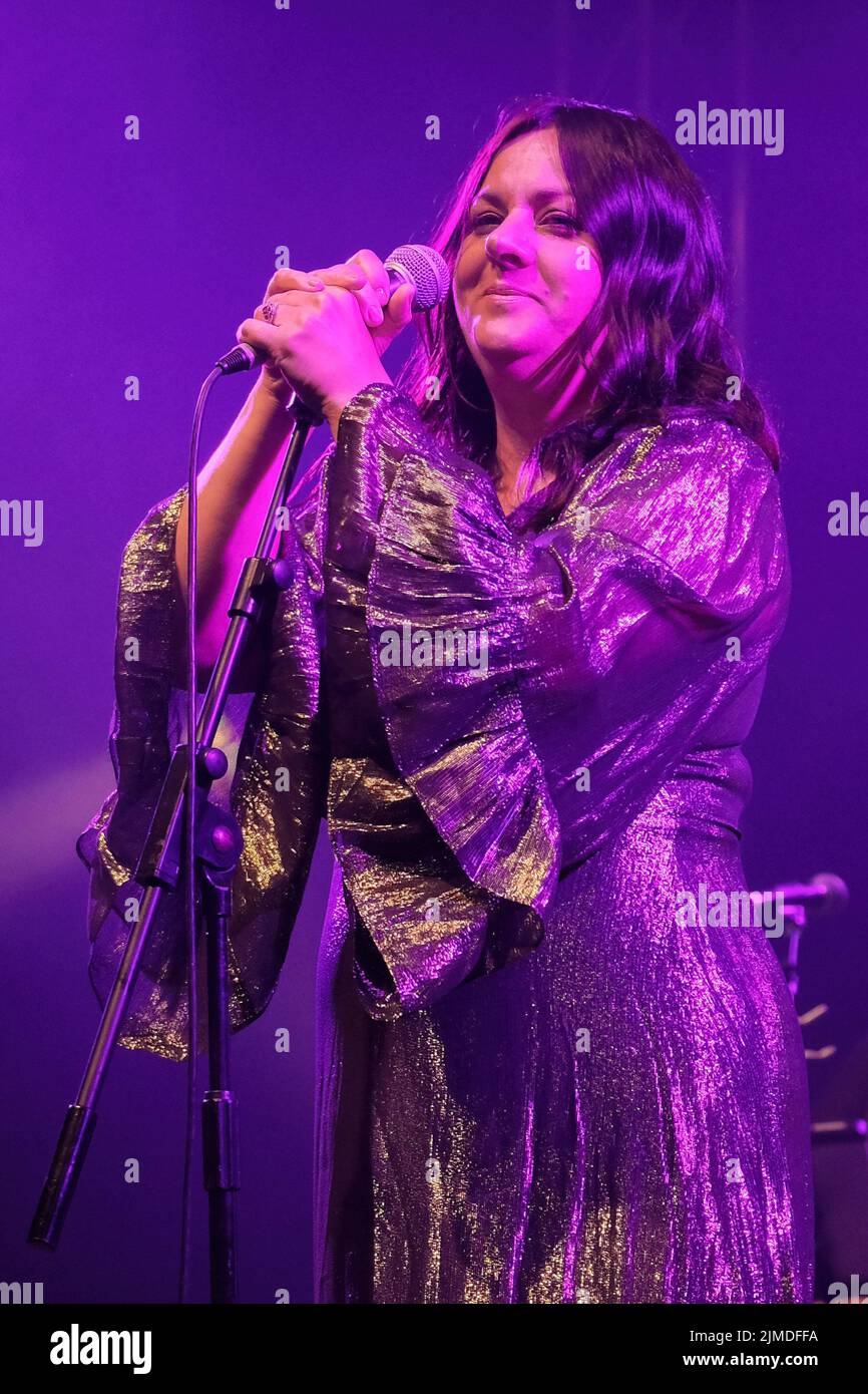 Carly simon album hi-res stock photography and images - Alamy