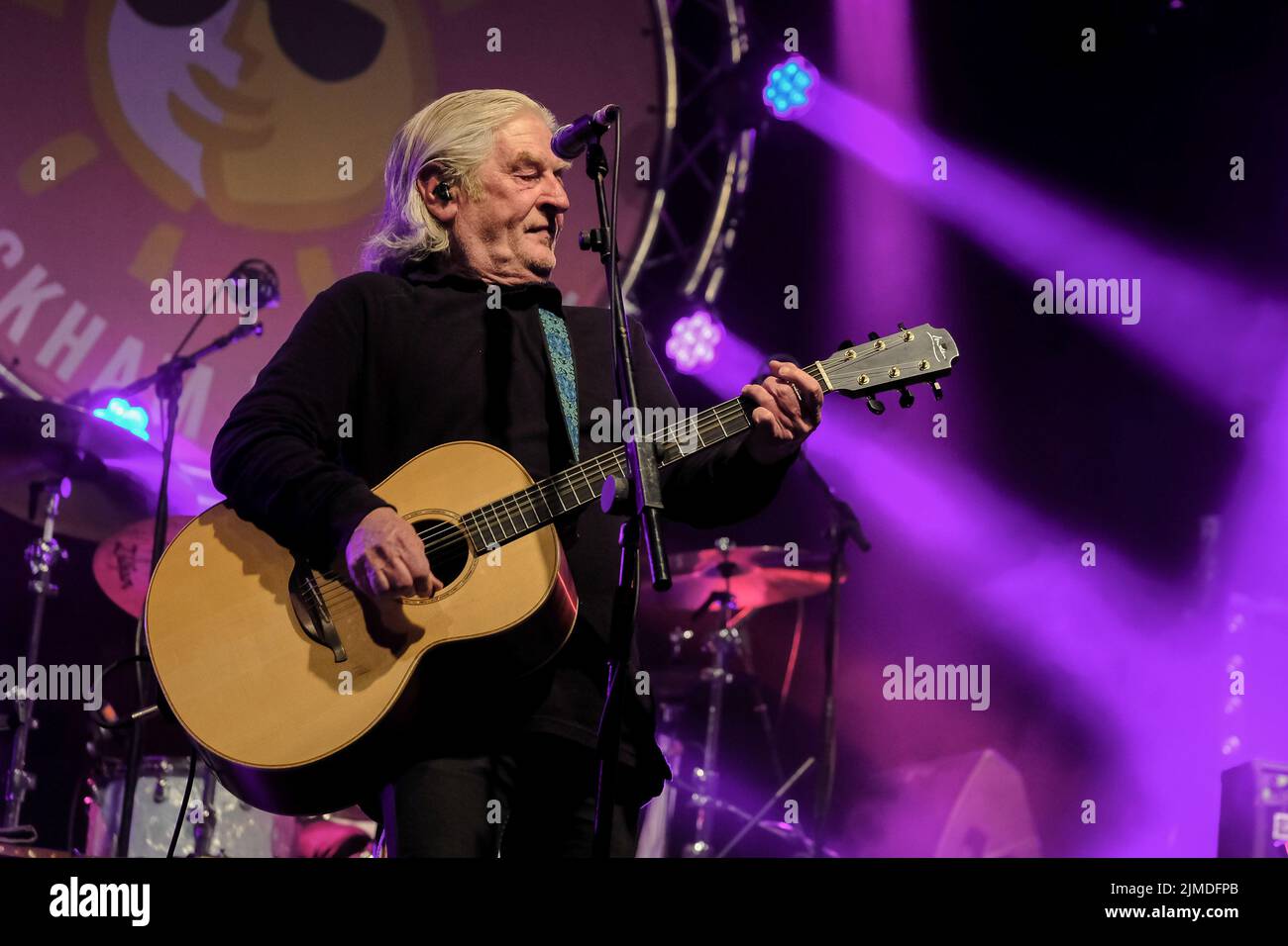 Wickham, UK. 05th Aug, 2022. Davy Carton, singer-songwriter, rhythm ...